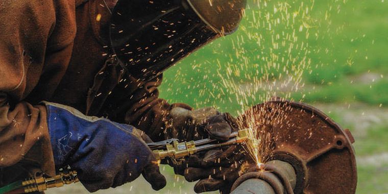 5 Tips for Buying a used MIG Welder At Your Ranch - Urban Farm Online